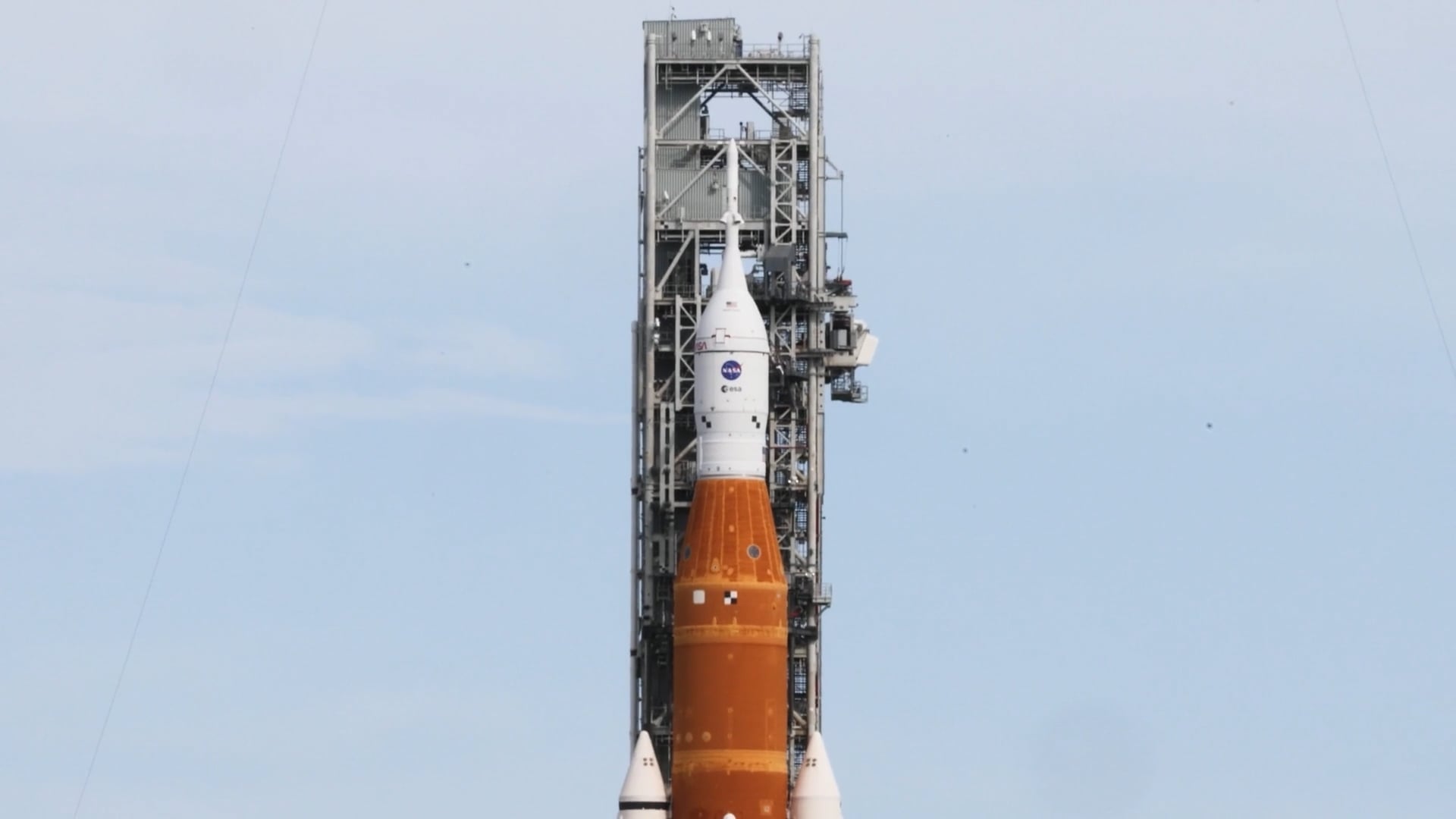 4 astronauts headed to moon as NASA pushes ahead with Artemis II