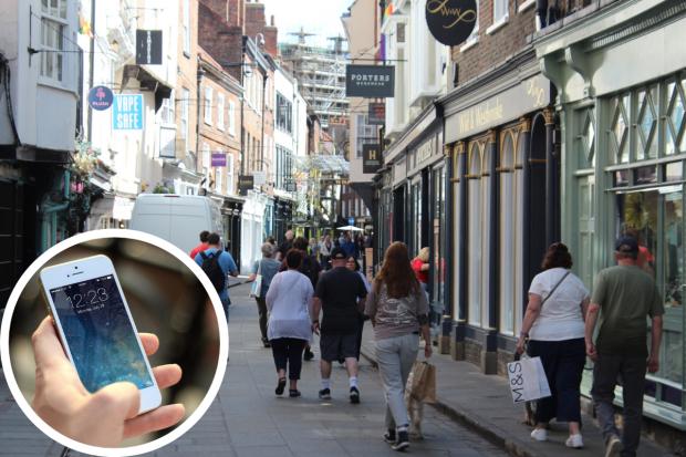 'It beggars belief' - anger over poor mobile coverage in York city centre