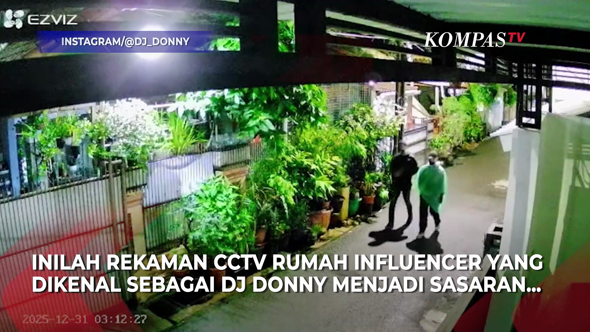 Terekam! Rumah influencer DJ Donny dilempari bom molotov, buntut kritik ...