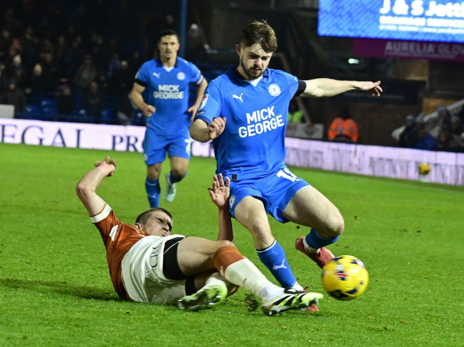 Supercomputer predicts League One's bottom four after Peterborough ...