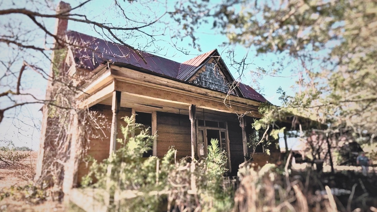 120-year-old farmhouse frozen in time – everything left behind