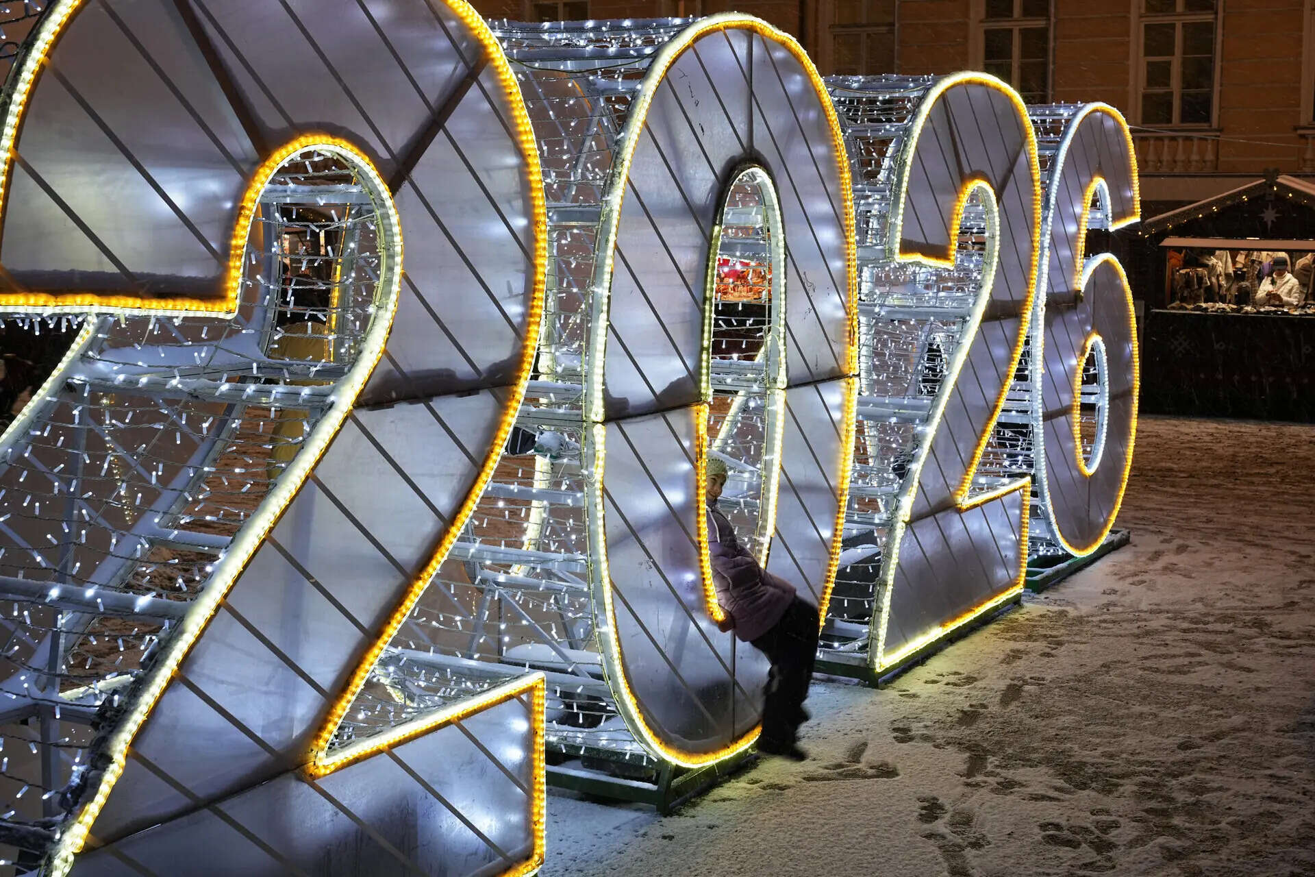 Quotes to begin new year 2026: Top positive quotes by famous people to ...