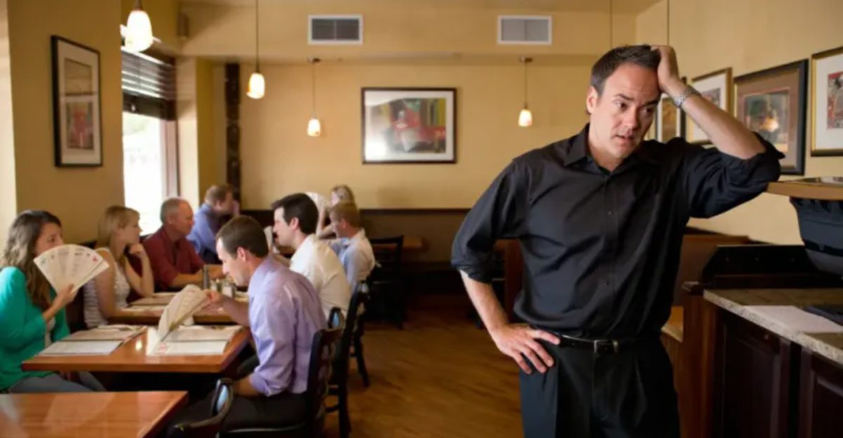 22 restaurant habits that drive servers crazy