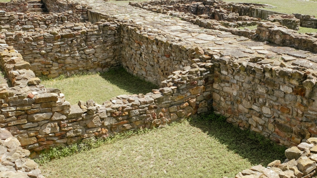 A lost “first wall” section of an ancient city has finally surfaced