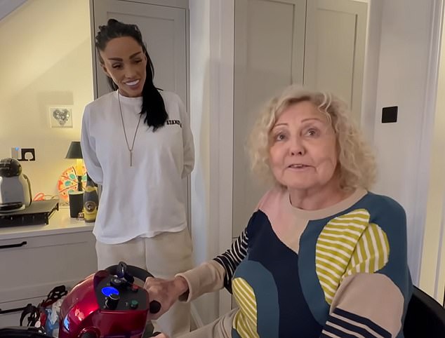 Katie Price brings mum Amy to tears with heart-warming present granting ...