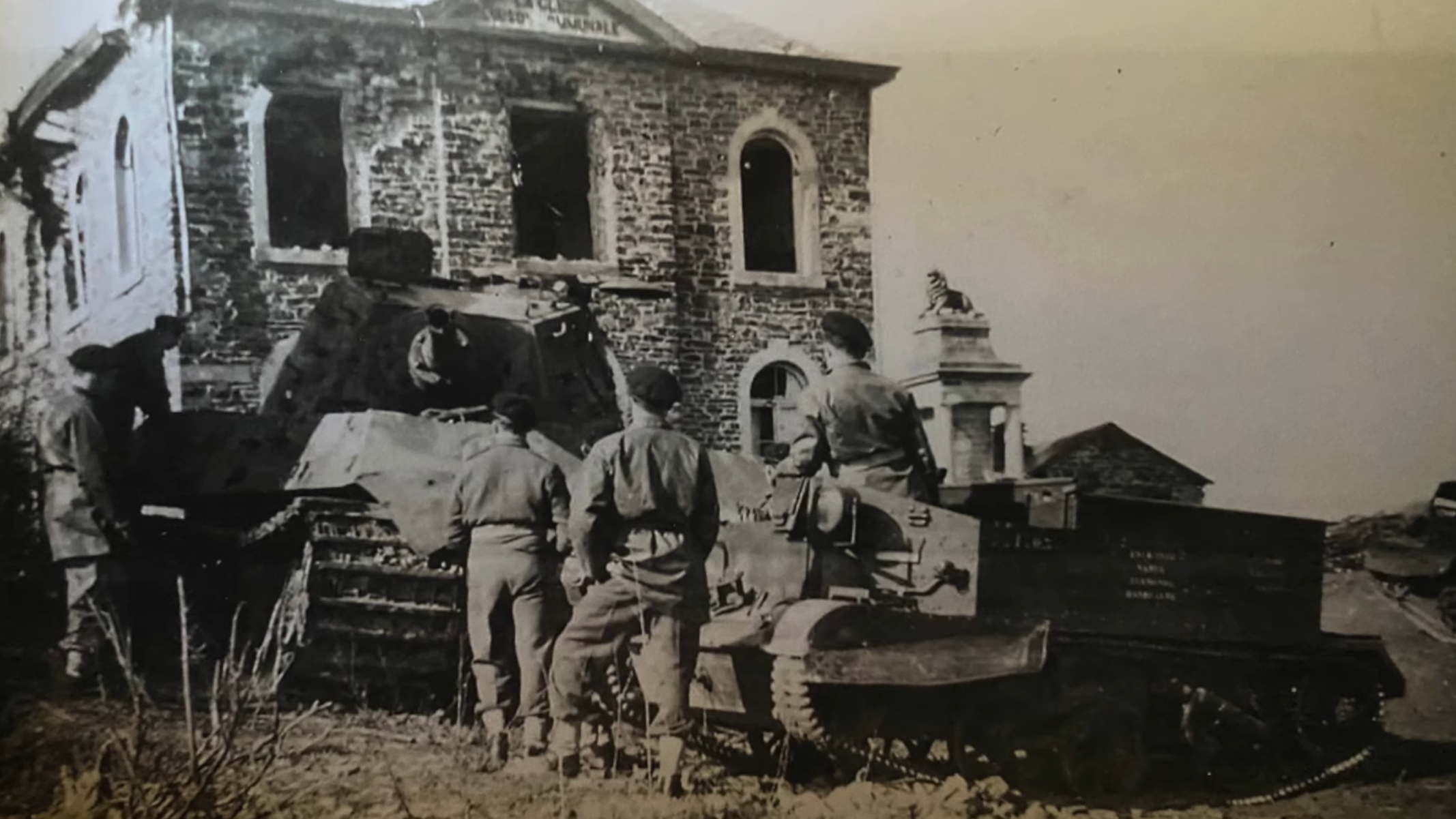 How a clue in this photo solved a WWII mystery