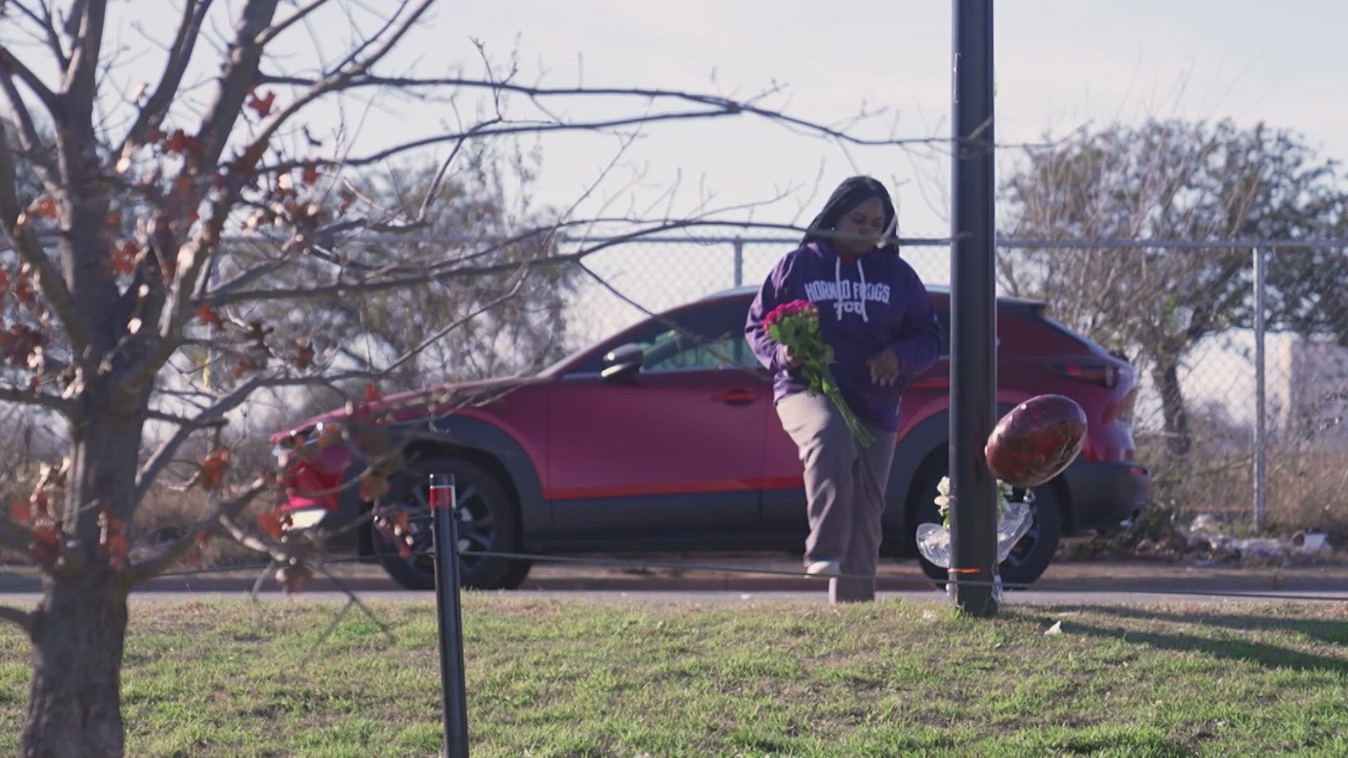 Fort Worth police search for suspects in a fatal double shooting that ...