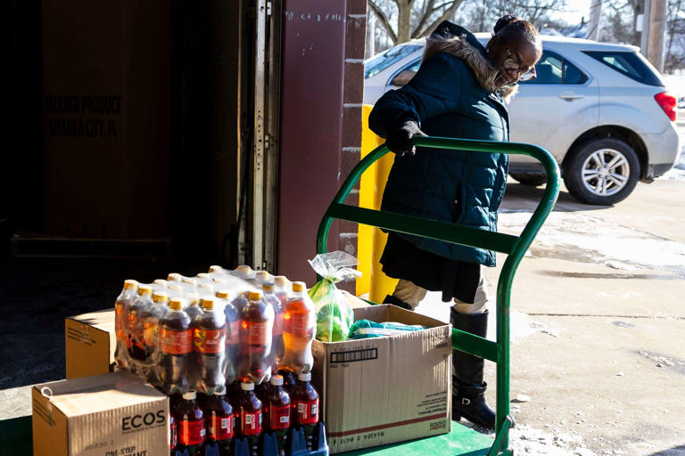 See 50 photos that showcase smiles, challenges and lives in mid ...