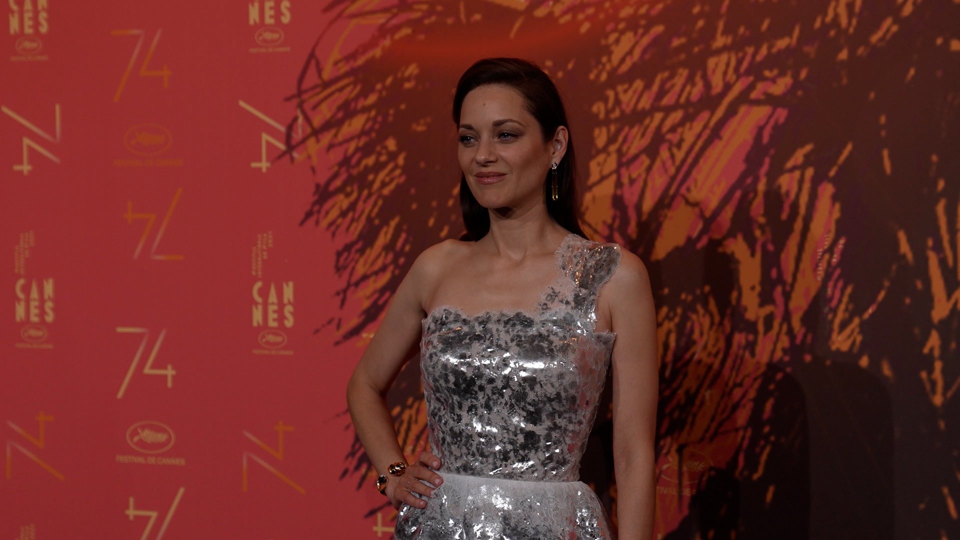 Los mejores looks de Marion Cotillard demuestran que nunca falla por ...