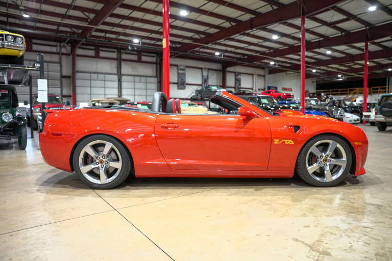 2011 Chevrolet Camaro 2SS ZTA Trans Am convertible blends modern ...