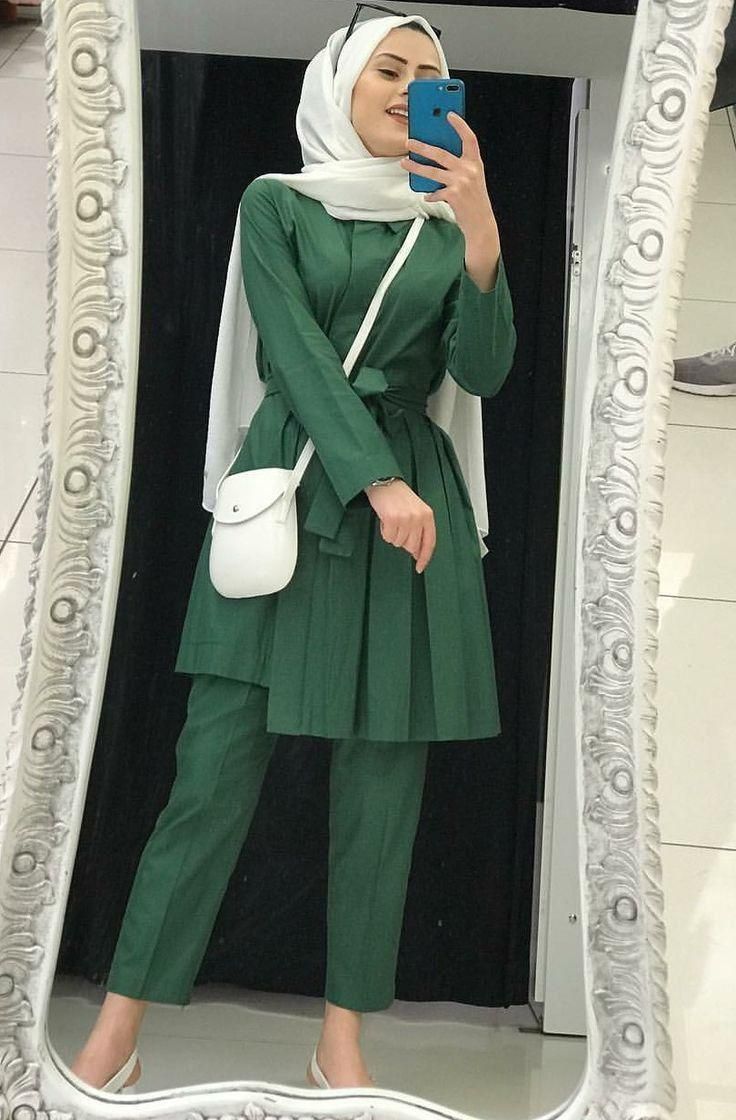 Baju hijau cocok dengan jilbab warna apa? Ini 15 pilihannya