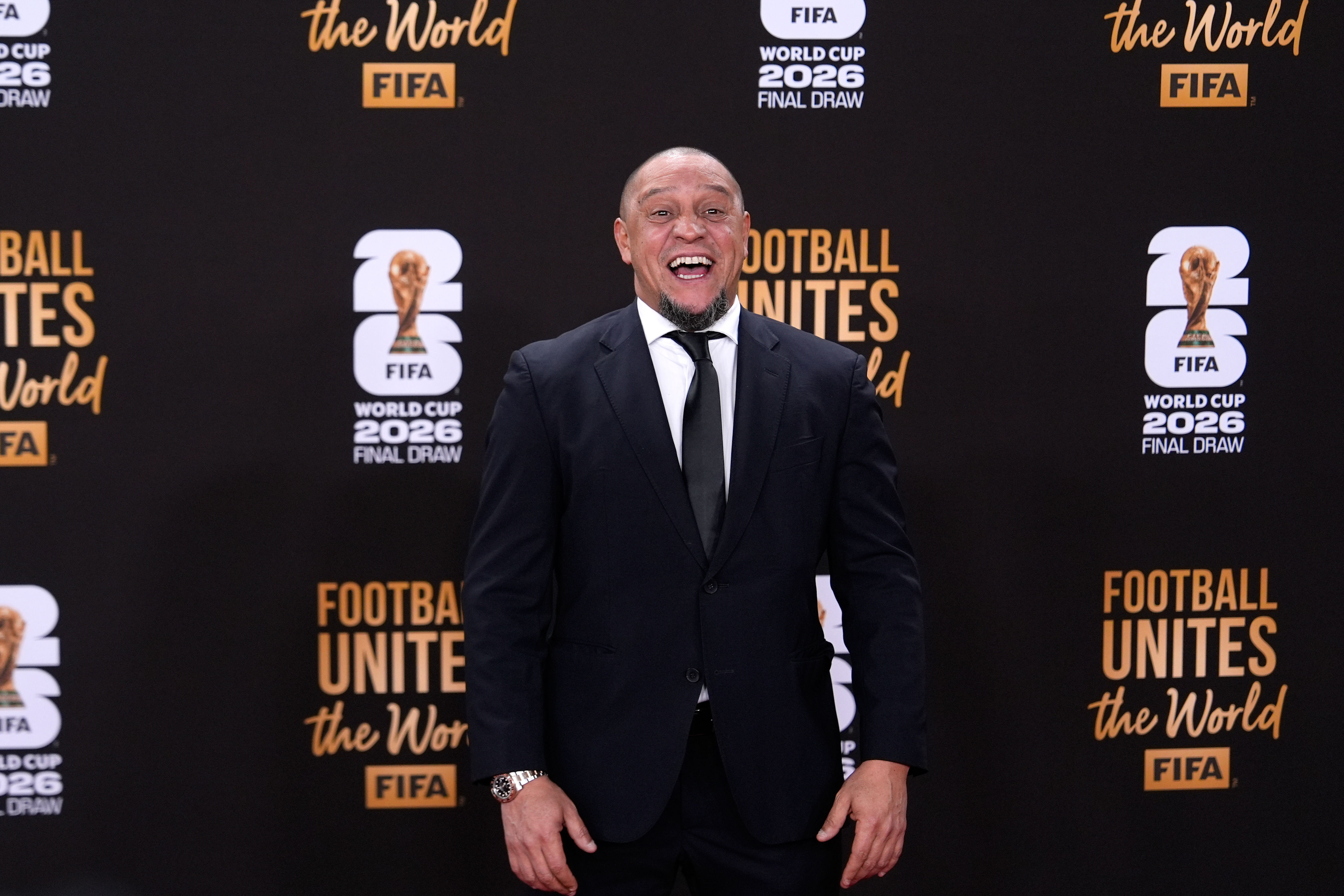 Roberto Carlos reportedly undergoes heart surgery while on vacation in ...