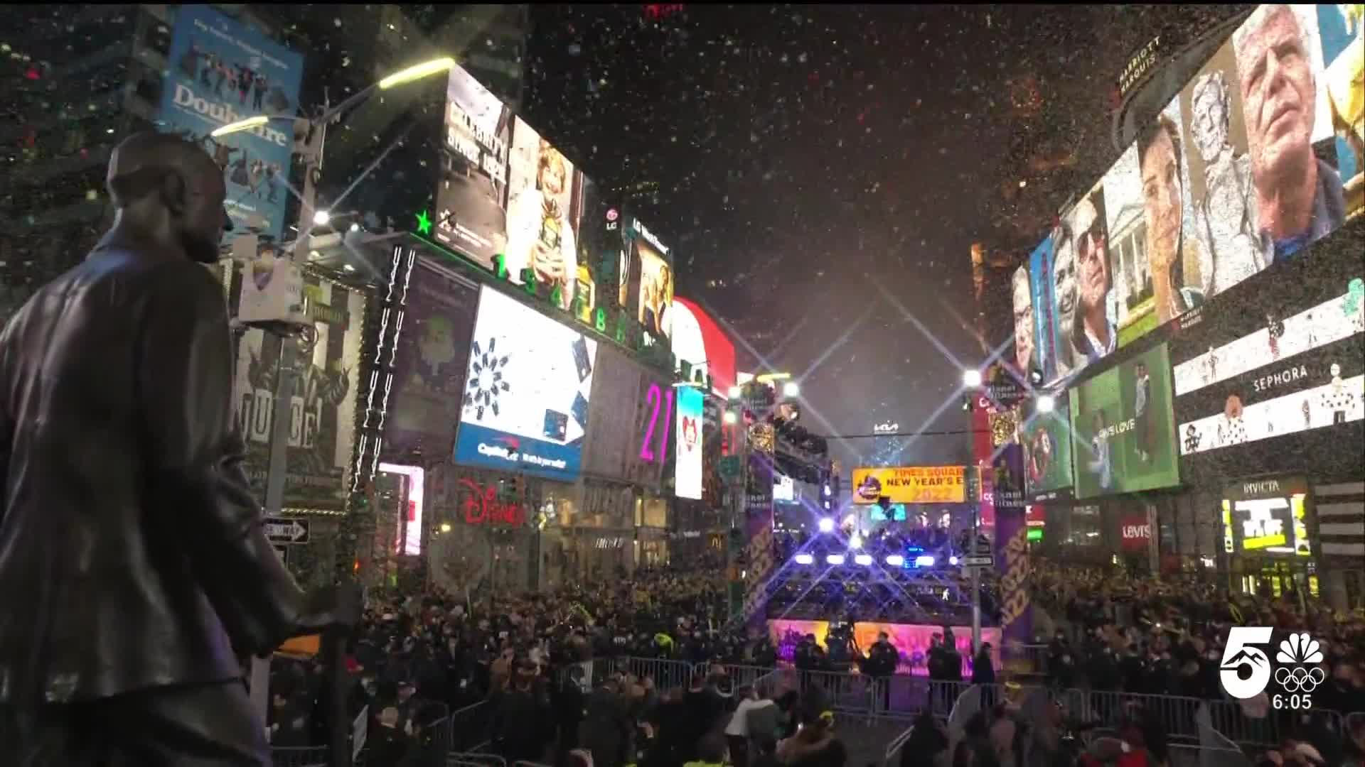 FBI and Homeland Security Warn of Threats for New Years Eve Celebrations