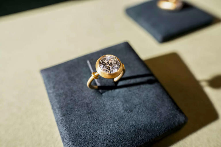 6 perfect nail shapes to match each engagement ring style