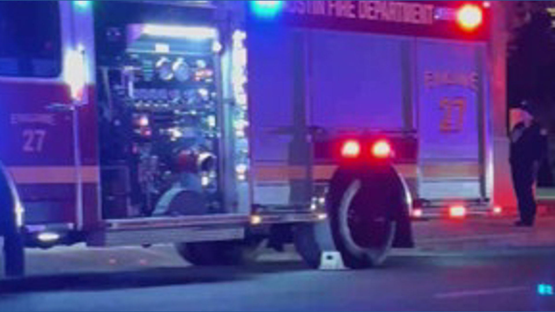 Fire breaks out overnight at Cunningham Elementary in South Austin