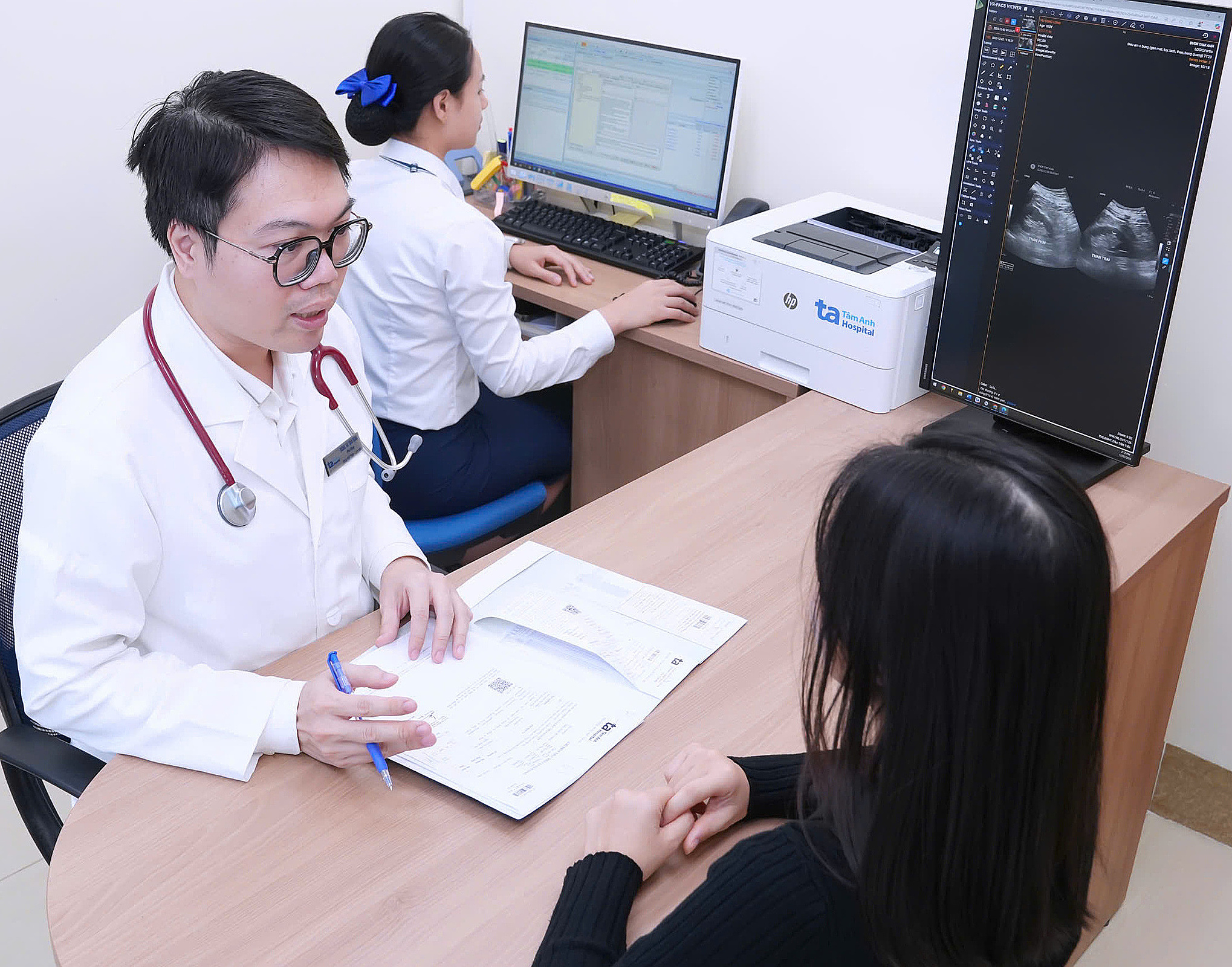 Suy thận khi mang thai có nguy hiểm không?