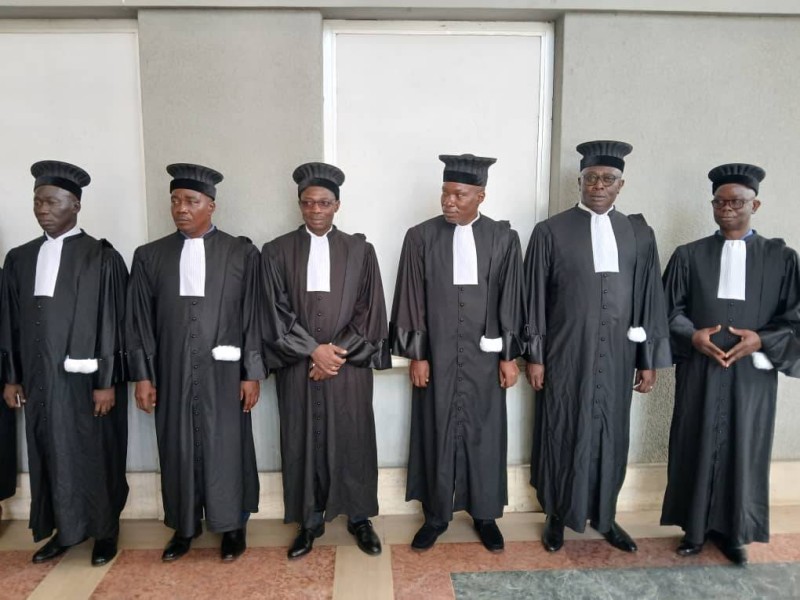 Justice : Six nouveaux commissaires de justice prêtent serment devant ...