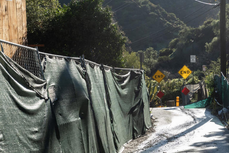 LA city ignored fire safety as it permitted development in high risk ...