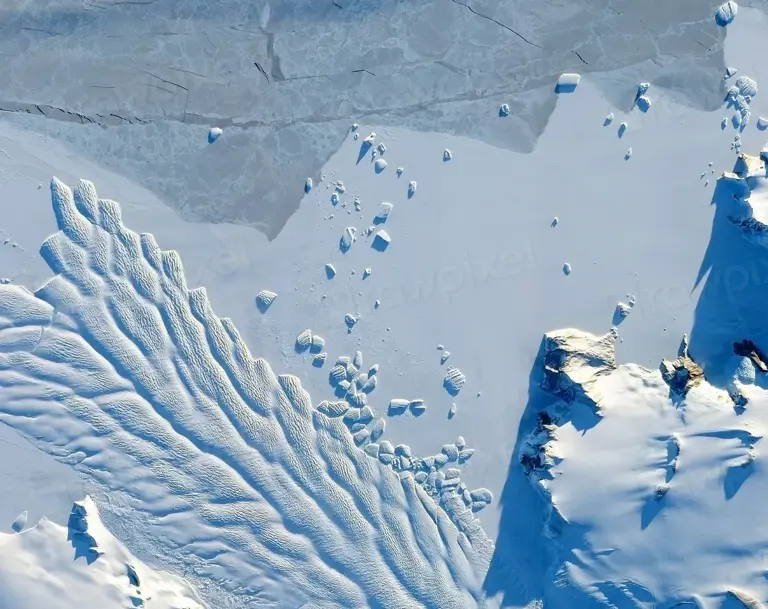 Scientists raise eyebrows at Antarctic ice expansion