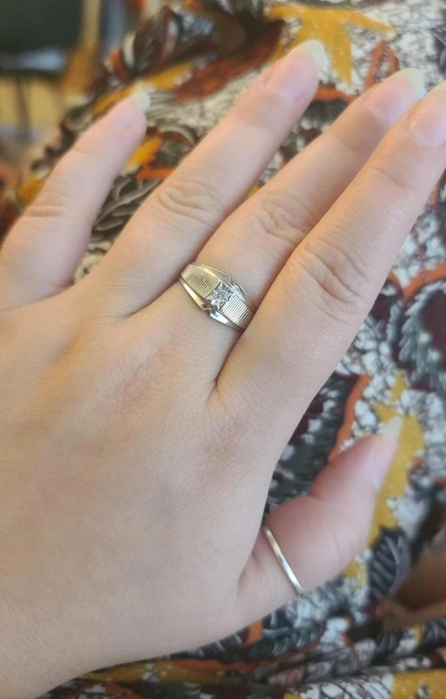 Shopper makes stunning discovery inside pocket of coat purchased at ...