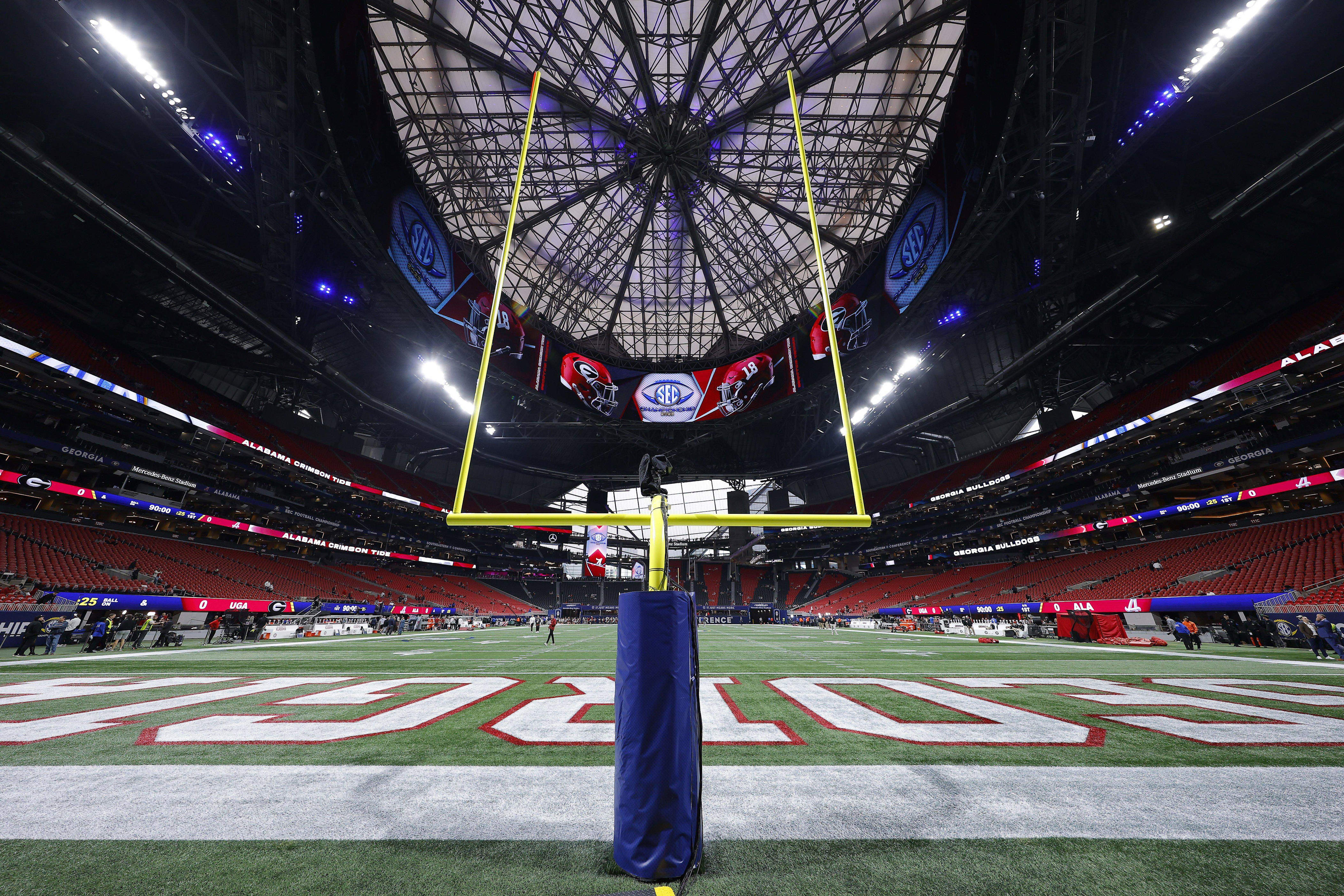 What could the new Kansas Chiefs stadium look like? These NFL arenas ...