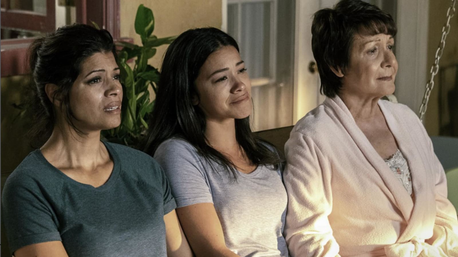 'Jane the Virgin' star Gina Rodriguez reveals baby daughter Lucille ...