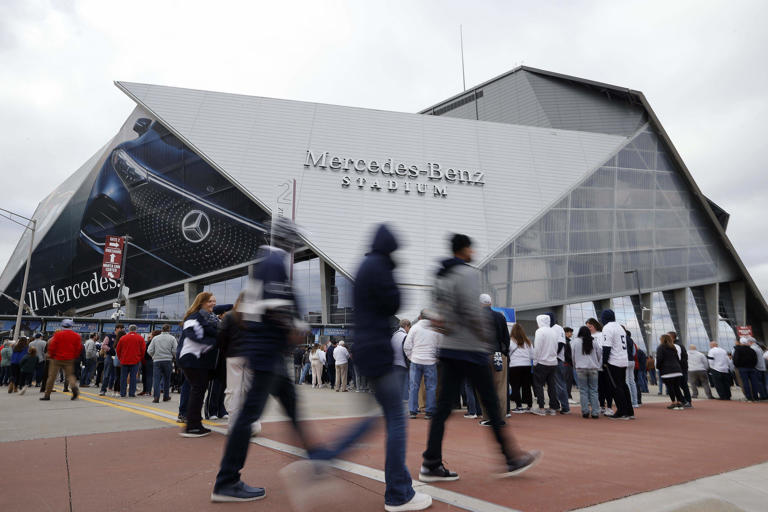 What could the new Kansas Chiefs stadium look like? These NFL arenas ...