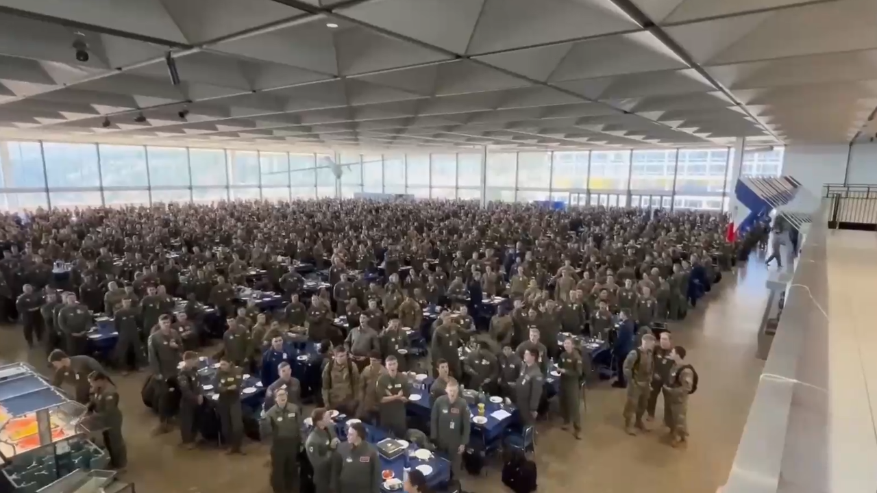 How the Air Force Academy feeds thousands in half an hour