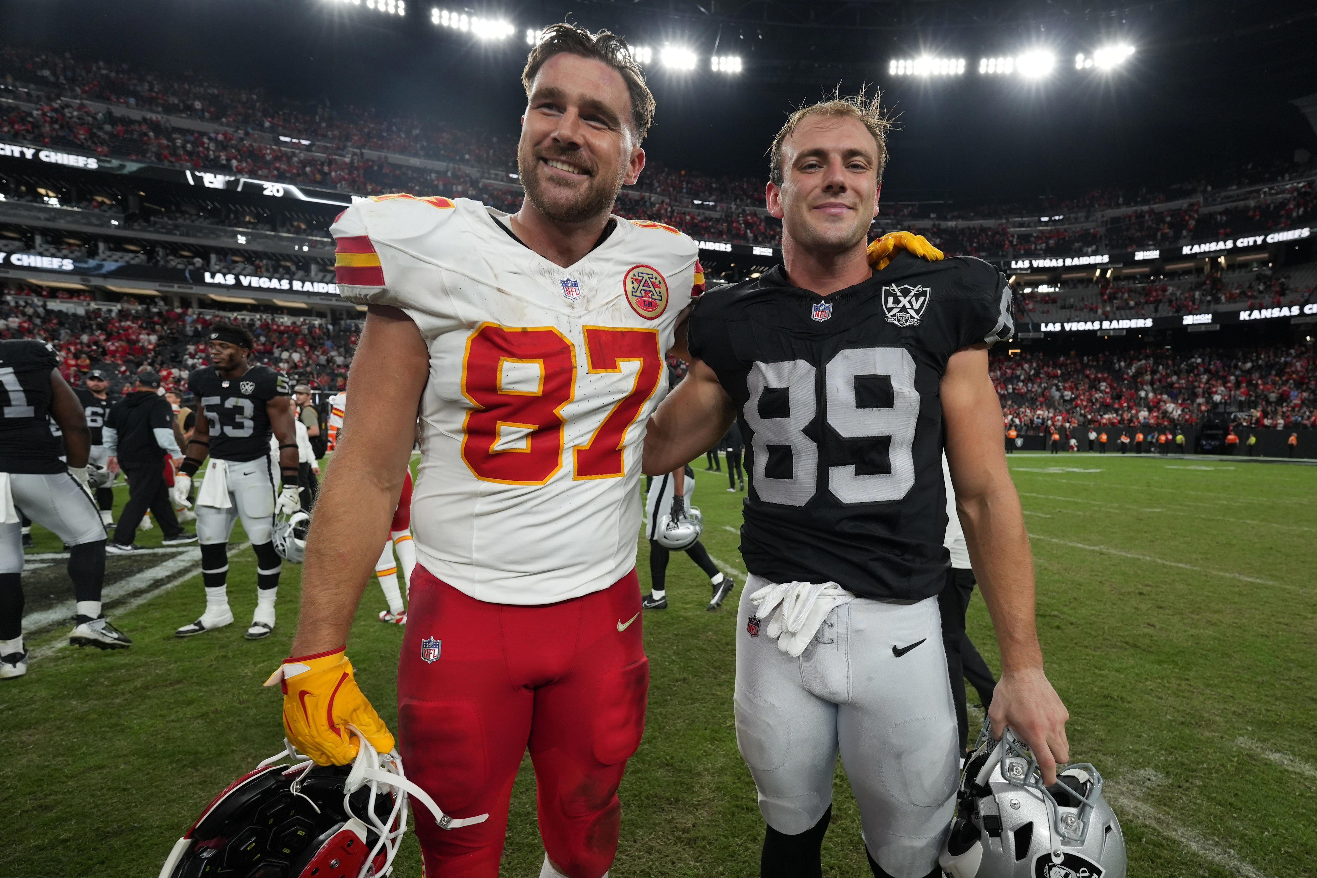 Raiders will be without Pro Bowl TE Brock Bowers in Week 18 vs. Chiefs