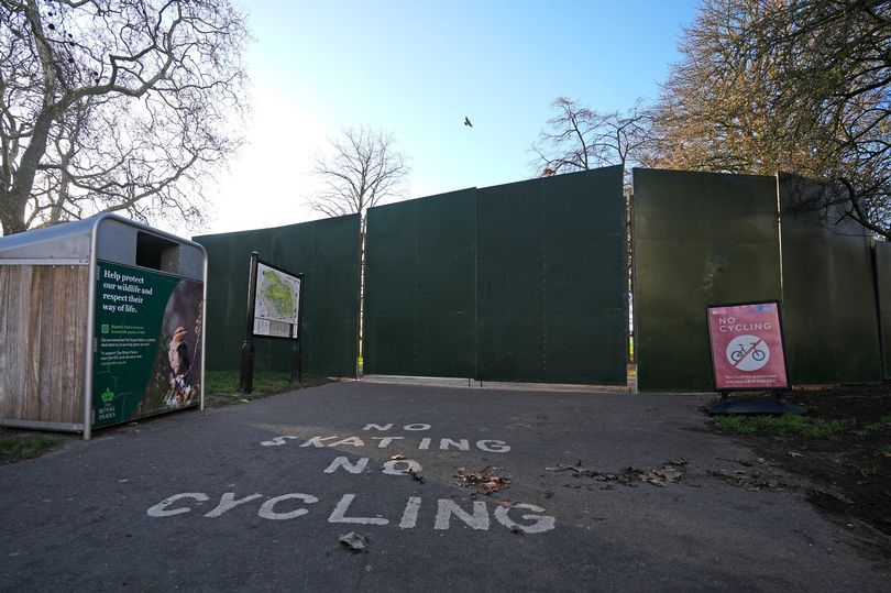 Outrage at 'grotesque' fencing around iconic park to stop New Year's ...