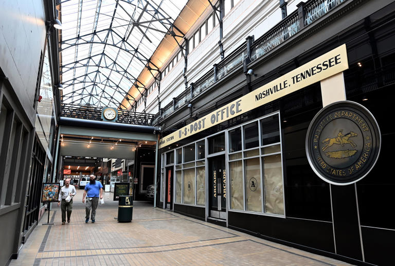 Are banks open on New Year's Eve? What's open, closed as 2025 ends