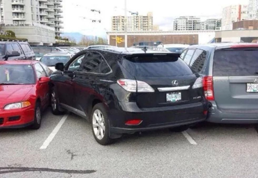 20 photos where an “eye roll” is a reasonable reaction