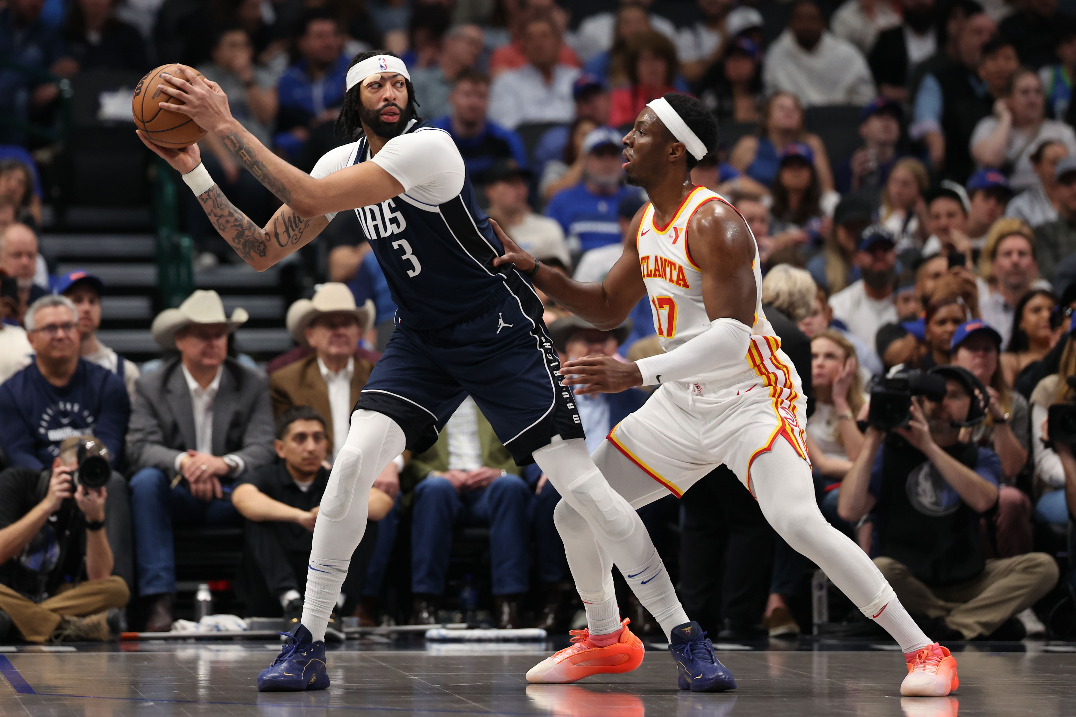 The latest on Anthony Davis rumors