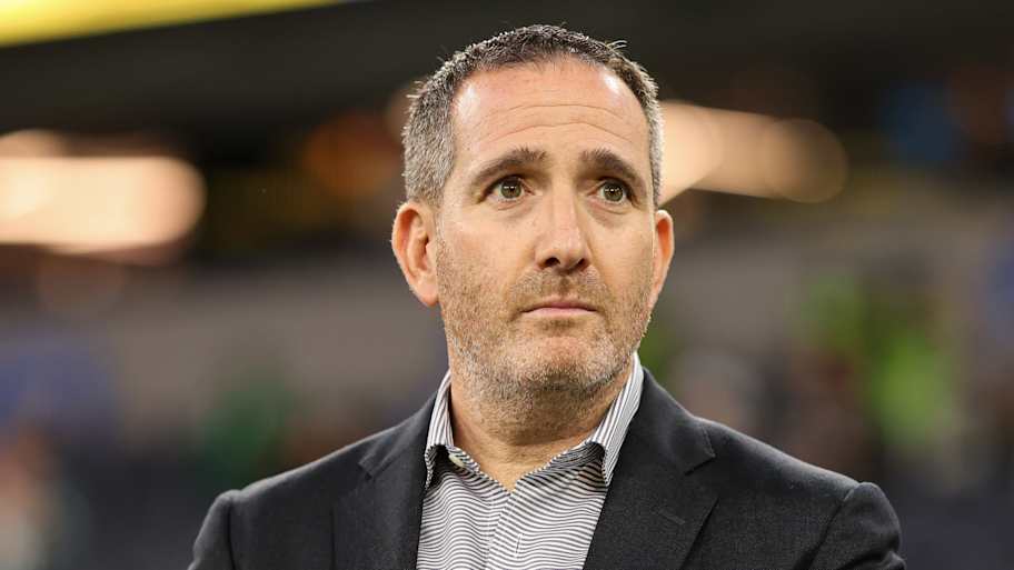 Howie Roseman's roster gymnastics strike again with Eagles bringing ...