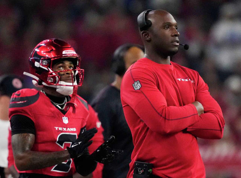 DeMeco Ryans as coach of the year? A Tank Dell return? Matt Burke's ...