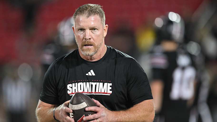 Louisville football's No. 1 defensive coordinator target is clear after ...