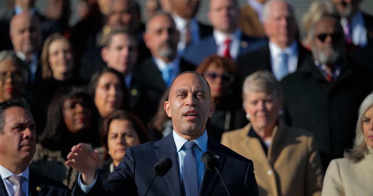 Hakeem Jeffries has already prepared a House spectacle for January 6