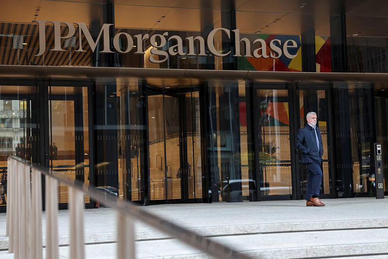 The best weekly income ETFs to buy