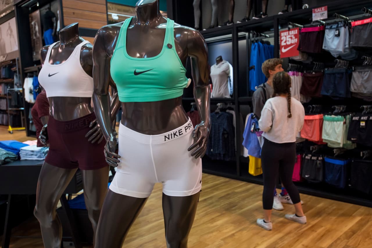 Nike CEO buys $1 million of stock as insiders bet on a turnaround