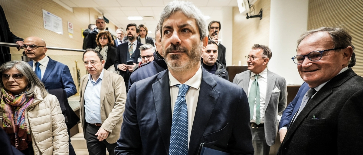Regione Campania, Roberto Fico nomina la sua giunta: 10 assessori. Il ...
