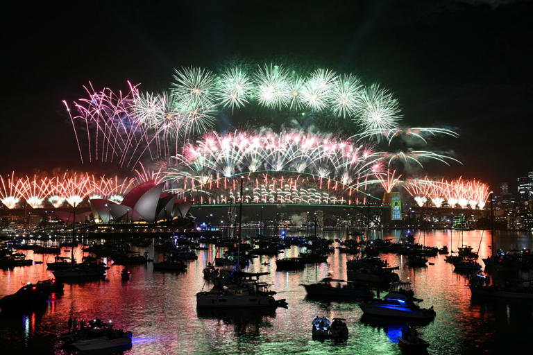 Sydney’s New Year’s Eve fireworks draw large crowds