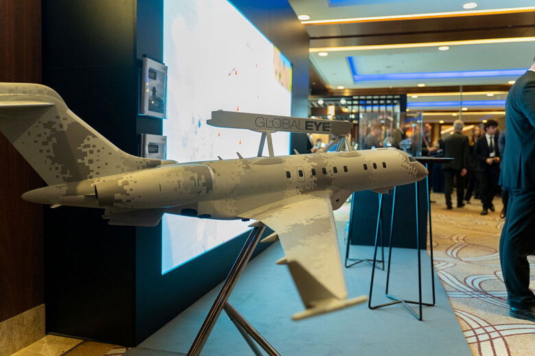 France investit 1 milliard d’euros dans de nouveaux avions de ...