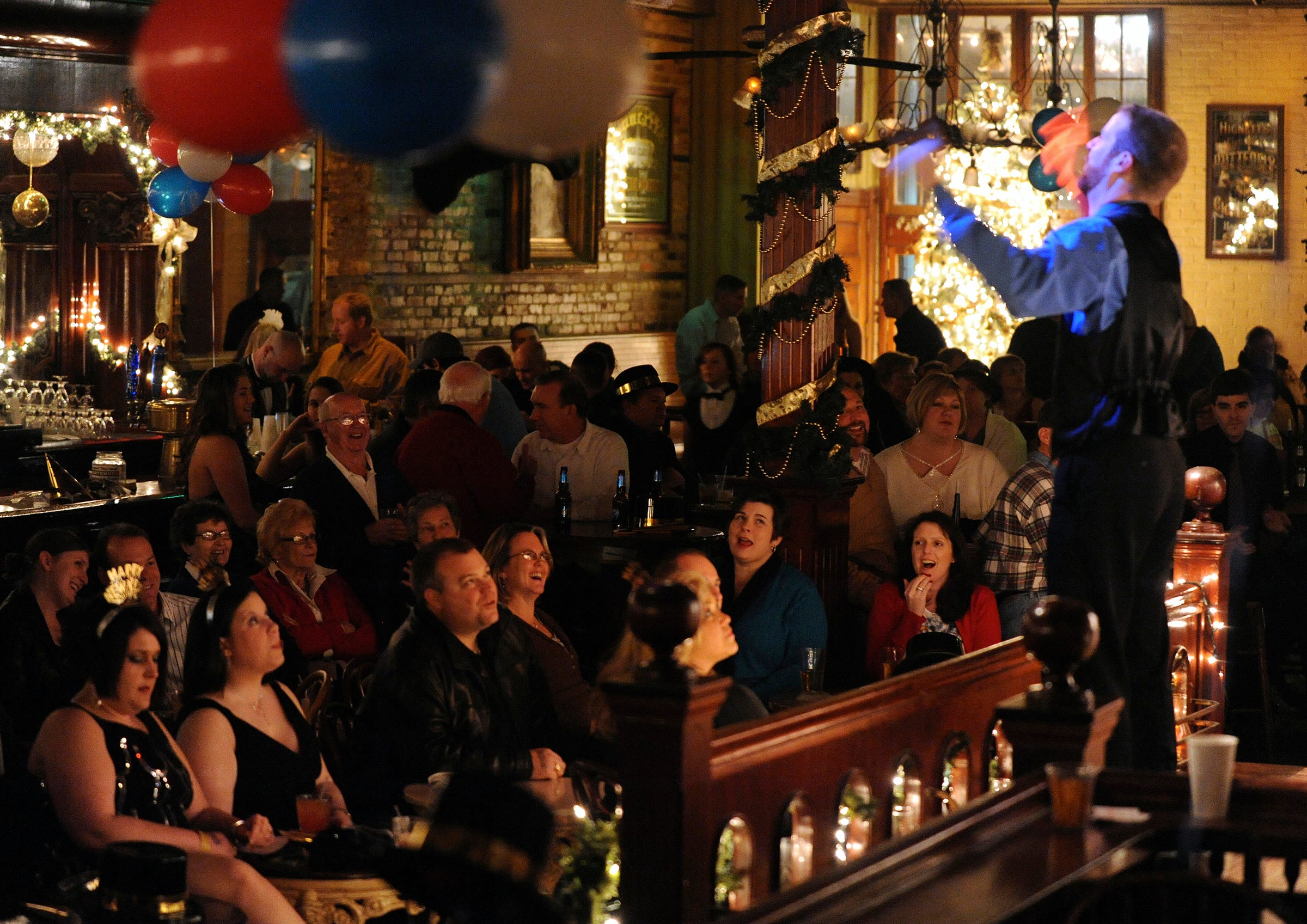 New Year's Eve parties in Pensacola: Here's how to plan your night