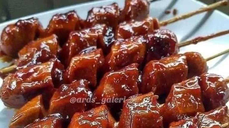 Foto-foto bakaran tahun baru 2026 malam ini, ide menu seru temani malam ...