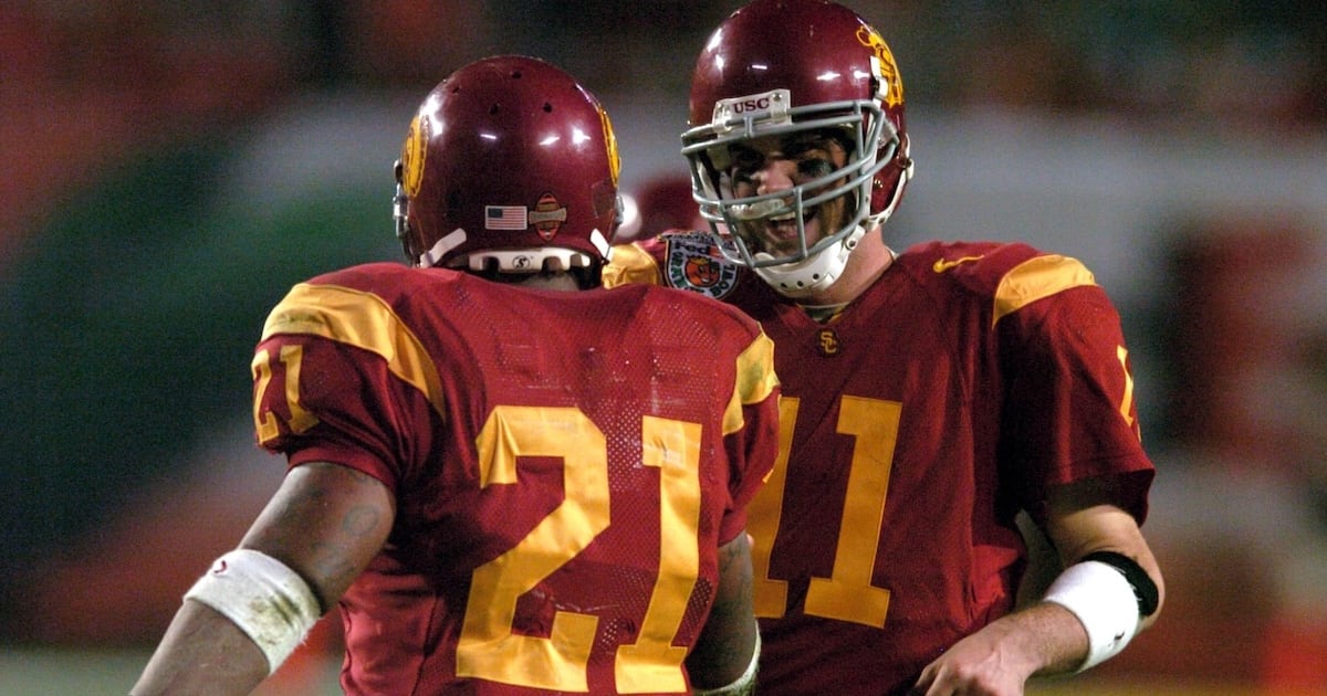 Matt Leinart calls for USC to hire program legend LenDale White
