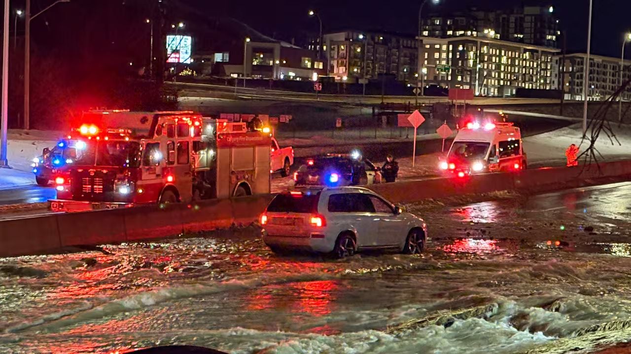 Water main break in Calgary leads to major flooding