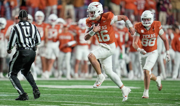 Texas vs Michigan: Live updates, betting lines, where to watch Citrus Bowl