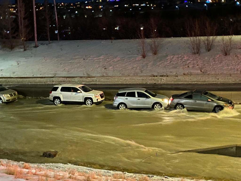 Another 'catastrophic' water main break prompts usage limits for ...