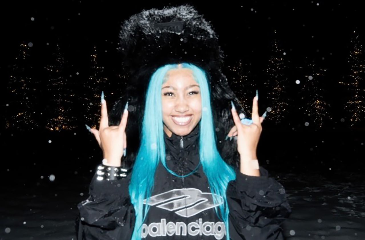 North West and friends show off their rainbow hair and claw nails as ...