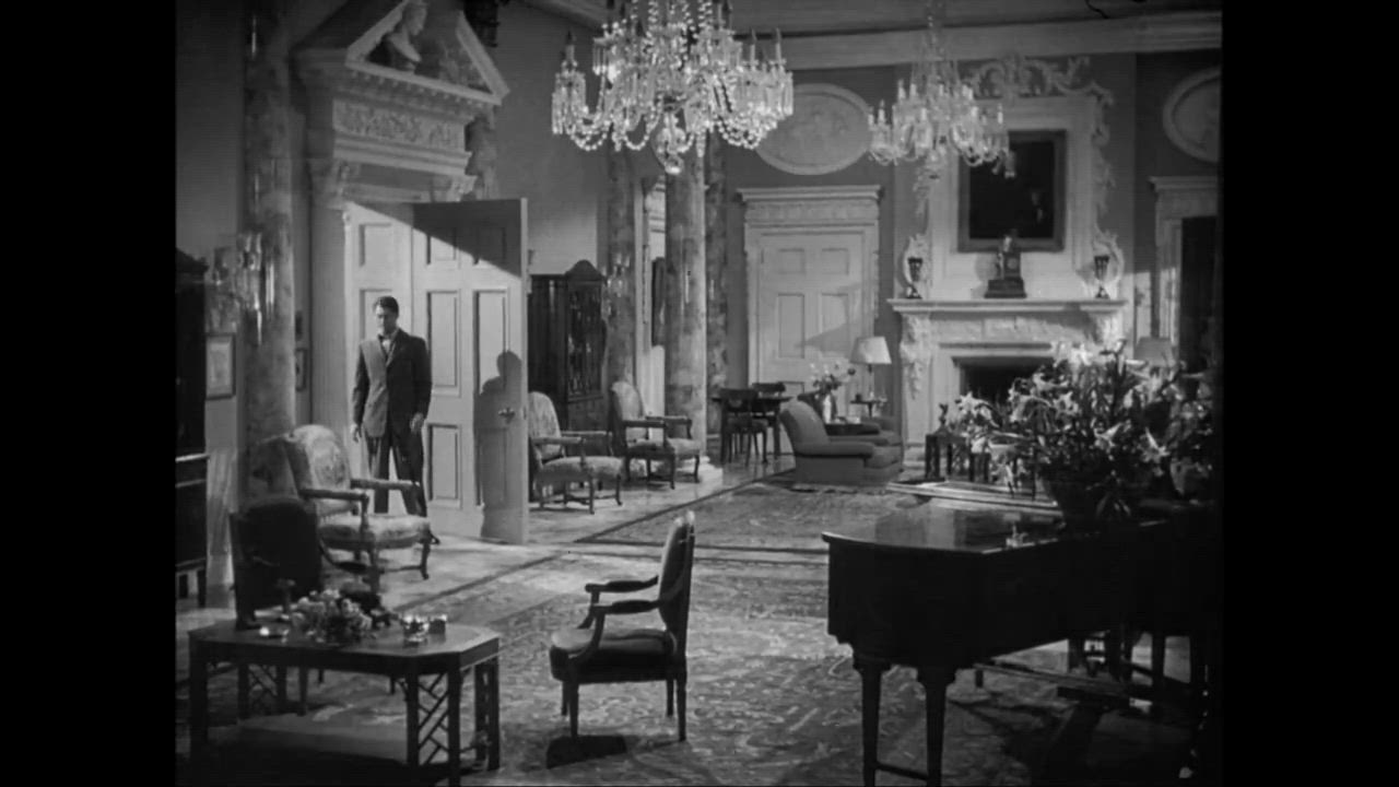 Holiday: Official trailer